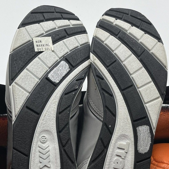 Trax | Shoes | Vintage Trax Sneaker Womens 65 Gray Black Lace Up Retro ...